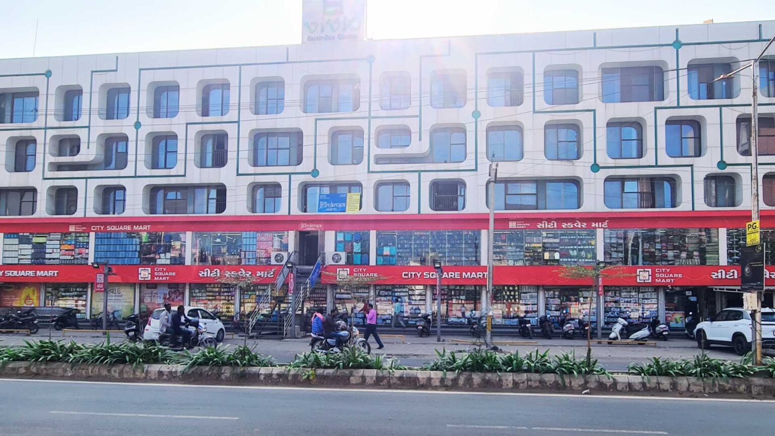 Kudasan – City Square Mart